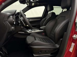 Sarkans Alfa Romeo Stelvio 2023 Viļņa, ar dzinēja tilpumu 2.00 L un nobraukumu 13 tūkst. km par 28999 €, foto 11 vietnē AUTOMOTO.COM.LV