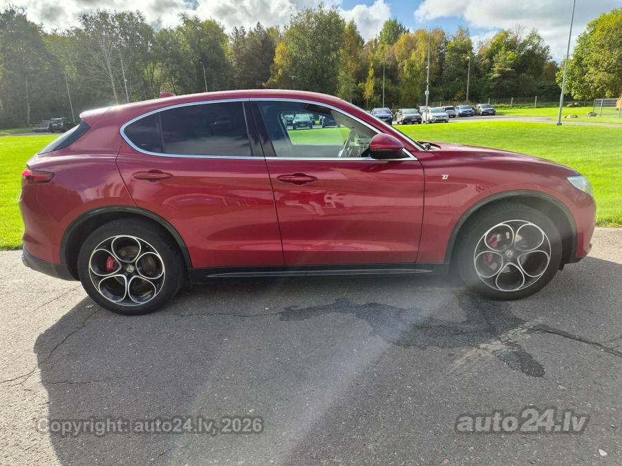 Alfa Romeo Stelvio 2021 Tallina, ar dzinēja tilpumu 2.00 L un nobraukumu 50 tūkst. km par 24000 €, foto 5 vietnē AUTOMOTO.COM.LV