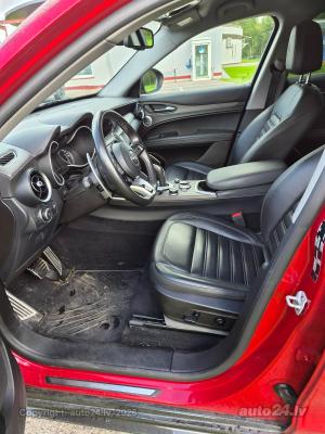 Alfa Romeo Stelvio 2021 Tallina, ar dzinēja tilpumu 2.00 L un nobraukumu 50 tūkst. km par 24000 €, foto 12 vietnē AUTOMOTO.COM.LV