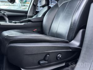 White Alfa Romeo Stelvio 2017 in Riga, with an engine capacity of 2.20 L and mileage of 186 thousand km for 17400 €, photo 11 on AUTOMOTO.COM.LV