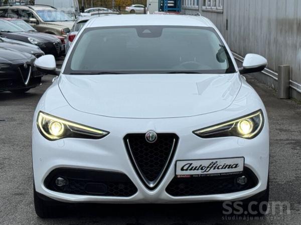 Balts Alfa Romeo Stelvio 2017 Rīga, ar dzinēja tilpumu 2.20 L un nobraukumu 186 tūkst. km par 17400 €, foto 2 vietnē AUTOMOTO.COM.LV