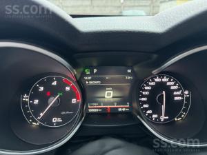 White Alfa Romeo Stelvio 2017 in Riga, with an engine capacity of 2.20 L and mileage of 186 thousand km for 17400 €, photo 23 on AUTOMOTO.COM.LV