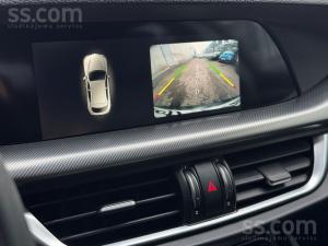 White Alfa Romeo Stelvio 2017 in Riga, with an engine capacity of 2.20 L and mileage of 186 thousand km for 17400 €, photo 26 on AUTOMOTO.COM.LV