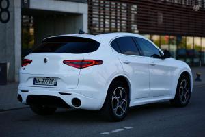White Alfa Romeo Stelvio 2017 in Palanga, with an engine capacity of 2.14 L and mileage of 248 thousand km for 14500 €, photo 6 on AUTOMOTO.COM.LV