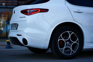 White Alfa Romeo Stelvio 2017 in Palanga, with an engine capacity of 2.14 L and mileage of 248 thousand km for 14500 €, photo 7 on AUTOMOTO.COM.LV