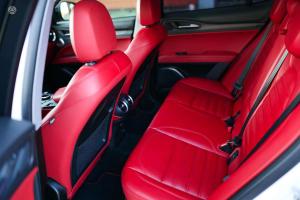 White Alfa Romeo Stelvio 2017 in Palanga, with an engine capacity of 2.14 L and mileage of 248 thousand km for 14500 €, photo 14 on AUTOMOTO.COM.LV