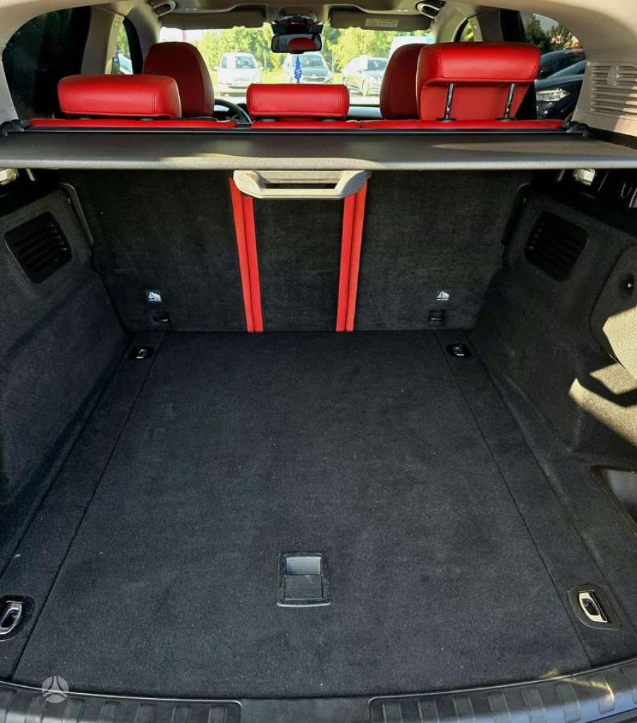 White Alfa Romeo Stelvio 2017 in Taurage, with an engine capacity of 2.10 L and mileage of 251 thousand km for 13700 €, photo 31 on AUTOMOTO.COM.LV