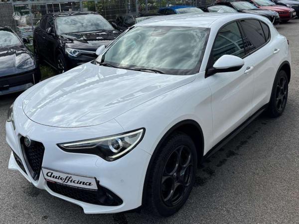 Balts Alfa Romeo Stelvio 2017 Rīga, ar dzinēja tilpumu 2.14 L un nobraukumu 186 tūkst. km par 17400 €, foto 1 vietnē AUTOMOTO.COM.LV