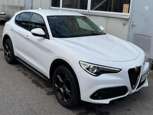 Balts Alfa Romeo Stelvio 2017 Rīga, ar dzinēja tilpumu 2.14 L un nobraukumu 186 tūkst. km par 17400 €, foto 4 vietnē AUTOMOTO.COM.LV