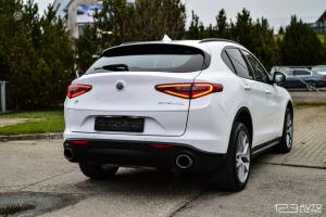 White Alfa Romeo Stelvio 2018 in Kretinga, with an engine capacity of 2.00 L and mileage of 66 thousand km for 17400 €, photo 7 on AUTOMOTO.COM.LV