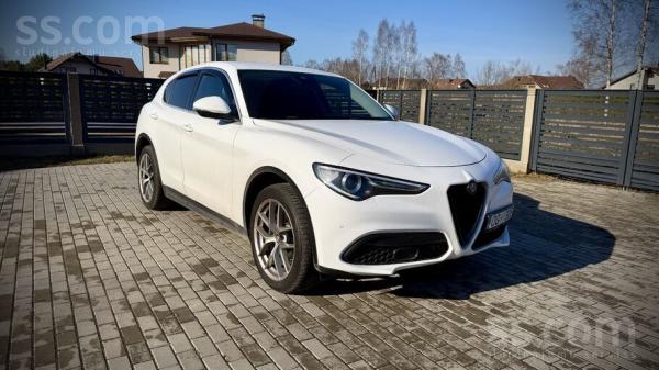 Balts Alfa Romeo Stelvio 2018 Rīga, ar dzinēja tilpumu 2.00 L un nobraukumu 137 tūkst. km par 16800 €, foto 2 vietnē AUTOMOTO.COM.LV