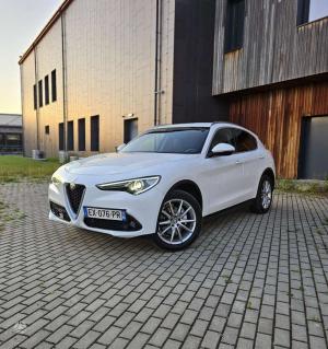 Balts Alfa Romeo Stelvio 2018 Tauragė, ar dzinēja tilpumu 2.14 L un nobraukumu 209 tūkst. km par 12800 €, foto  vietnē AUTOMOTO.COM.LV