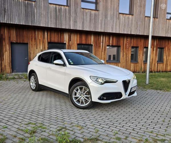 White Alfa Romeo Stelvio 2018 in Taurage, with an engine capacity of 2.14 L and mileage of 209 thousand km for 12800 €, photo 3 on AUTOMOTO.COM.LV