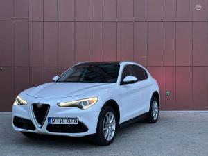 White Alfa Romeo Stelvio 2018 in Vilnius, with an engine capacity of 2.00 L and mileage of 146 thousand km for 18500 €, photo 1 on AUTOMOTO.COM.LV