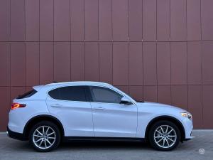 White Alfa Romeo Stelvio 2018 in Vilnius, with an engine capacity of 2.00 L and mileage of 146 thousand km for 18500 €, photo 7 on AUTOMOTO.COM.LV
