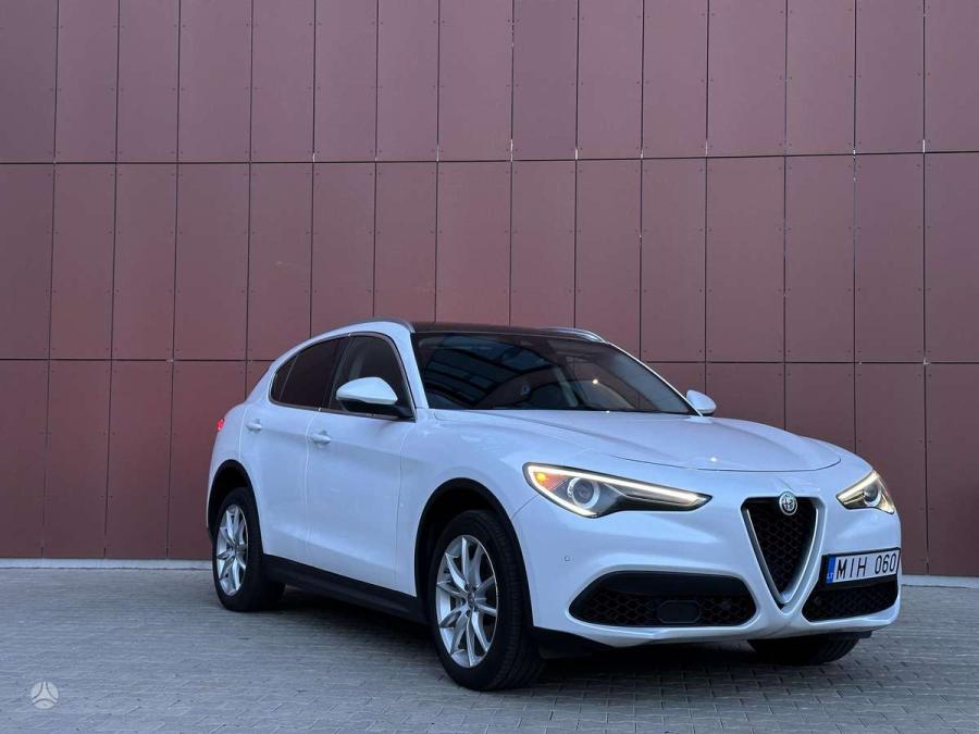 White Alfa Romeo Stelvio 2018 in Vilnius, with an engine capacity of 2.00 L and mileage of 146 thousand km for 18500 €, photo 8 on AUTOMOTO.COM.LV