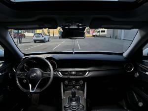 White Alfa Romeo Stelvio 2018 in Vilnius, with an engine capacity of 2.00 L and mileage of 146 thousand km for 18500 €, photo 16 on AUTOMOTO.COM.LV