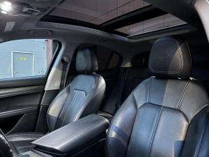 White Alfa Romeo Stelvio 2018 in Vilnius, with an engine capacity of 2.00 L and mileage of 146 thousand km for 18500 €, photo 17 on AUTOMOTO.COM.LV
