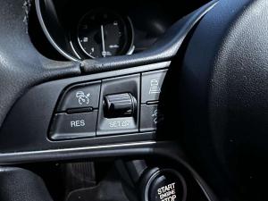 White Alfa Romeo Stelvio 2018 in Vilnius, with an engine capacity of 2.00 L and mileage of 146 thousand km for 18500 €, photo 21 on AUTOMOTO.COM.LV