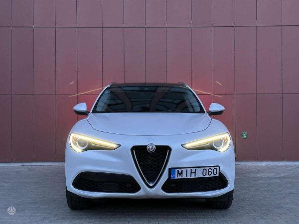 White Alfa Romeo Stelvio 2018 in Vilnius, with an engine capacity of 2.00 L and mileage of 146 thousand km for 18500 €, photo 9 on AUTOMOTO.COM.LV