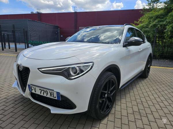 White Alfa Romeo Stelvio 2019 in Kaunas, with an engine capacity of 2.14 L and mileage of 190 thousand km for 14400 €, photo 8 on AUTOMOTO.COM.LV