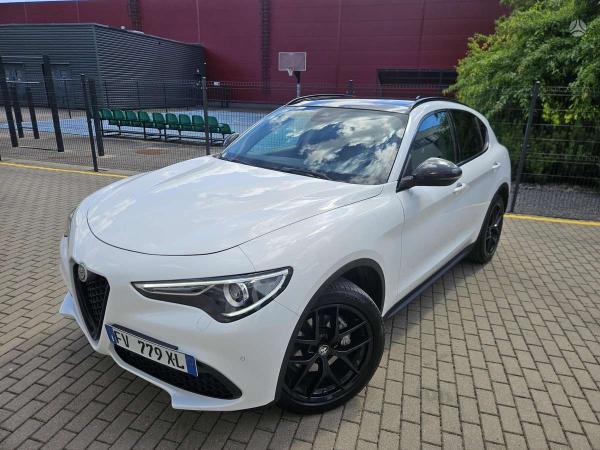 White Alfa Romeo Stelvio 2019 in Kaunas, with an engine capacity of 2.14 L and mileage of 190 thousand km for 14400 €, photo 10 on AUTOMOTO.COM.LV