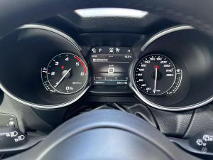 Balts Alfa Romeo Stelvio 2019 Kauņa, ar dzinēja tilpumu 2.14 L un nobraukumu 196 tūkst. km par 18890 €, foto 24 vietnē AUTOMOTO.COM.LV