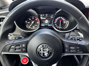 Balts Alfa Romeo Stelvio 2019 Kauņa, ar dzinēja tilpumu 2.14 L un nobraukumu 196 tūkst. km par 18890 €, foto 32 vietnē AUTOMOTO.COM.LV