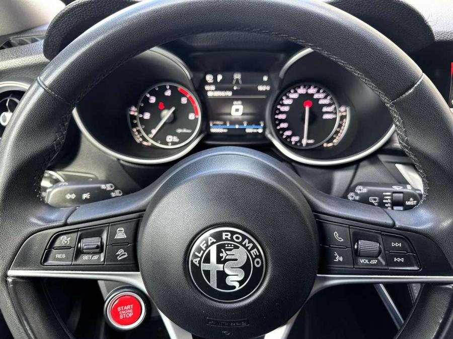 Balts Alfa Romeo Stelvio 2019 Kauņa, ar dzinēja tilpumu 2.14 L un nobraukumu 196 tūkst. km par 18890 €, foto 32 vietnē AUTOMOTO.COM.LV