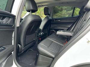 Balts Alfa Romeo Stelvio 2019 Kauņa, ar dzinēja tilpumu 2.14 L un nobraukumu 196 tūkst. km par 18890 €, foto 41 vietnē AUTOMOTO.COM.LV