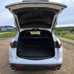 Balts Alfa Romeo Stelvio 2020 Rīga, ar dzinēja tilpumu 2.00 L un nobraukumu 197 tūkst. km par 20990 €, foto 12 vietnē AUTOMOTO.COM.LV