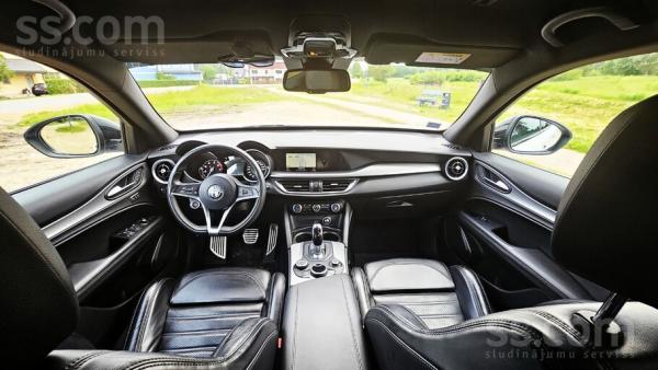 Balts Alfa Romeo Stelvio 2020 Rīga, ar dzinēja tilpumu 2.00 L un nobraukumu 199 tūkst. km par 20990 €, foto 4 vietnē AUTOMOTO.COM.LV