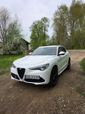 Balts Alfa Romeo Stelvio 2020 Viļņa, ar dzinēja tilpumu 2.00 L un nobraukumu 84 tūkst. km par 26000 €, foto 4 vietnē AUTOMOTO.COM.LV