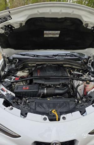 Balts Alfa Romeo Stelvio 2020 Viļņa, ar dzinēja tilpumu 2.00 L un nobraukumu 84 tūkst. km par 26000 €, foto 8 vietnē AUTOMOTO.COM.LV
