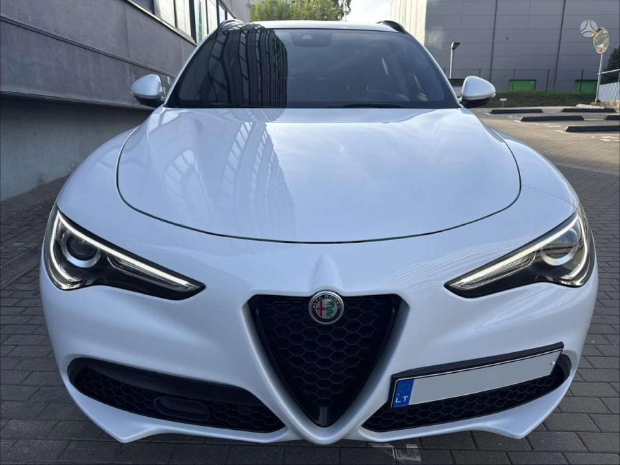 White Alfa Romeo Stelvio 2021 in Vilnius, with an engine capacity of 2.00 L and mileage of 64 thousand km for 18900 €, photo 1 on AUTOMOTO.COM.LV