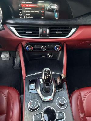 White Alfa Romeo Stelvio 2021 in Vilnius, with an engine capacity of 2.00 L and mileage of 64 thousand km for 18900 €, photo 13 on AUTOMOTO.COM.LV