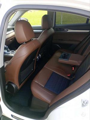 White Alfa Romeo Stelvio 2021 in Kaunas, with an engine capacity of 2.14 L and mileage of 237 thousand km for 13150 €, photo 11 on AUTOMOTO.COM.LV