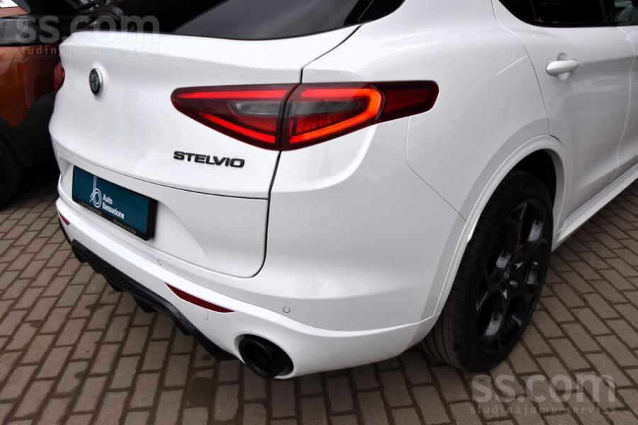 Balts Alfa Romeo Stelvio 2023 Rīga, ar dzinēja tilpumu 2.00 L un nobraukumu 20 tūkst. km par 44490 €, foto 30 vietnē AUTOMOTO.COM.LV