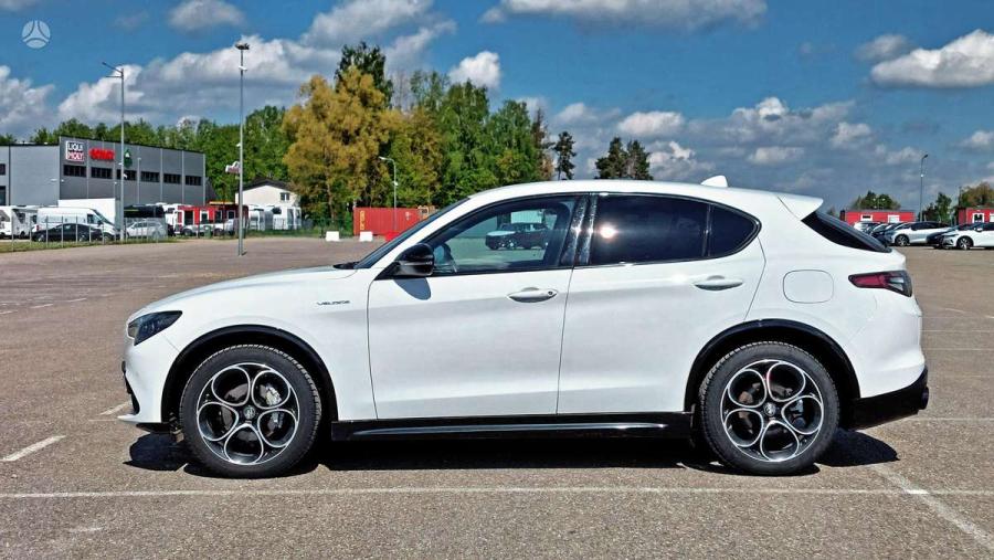 Белый Альфа Ромео Стелвио 2023 в Вильнюс, объемом двигателя 2.00 л и пробегом 42 тыс. км за 29900 €, фото 11 на AUTOMOTO.COM.LV