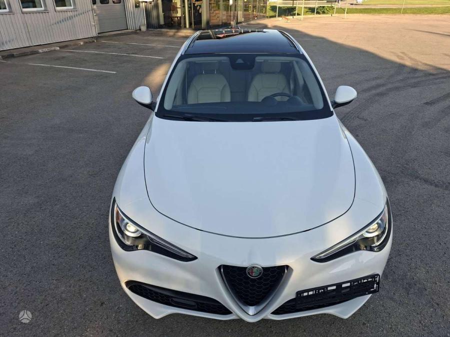Balts Alfa Romeo Stelvio 2020 Radviliškis, ar dzinēja tilpumu 2.00 L un nobraukumu 85 tūkst. km par 19200 €, foto 13 vietnē AUTOMOTO.COM.LV