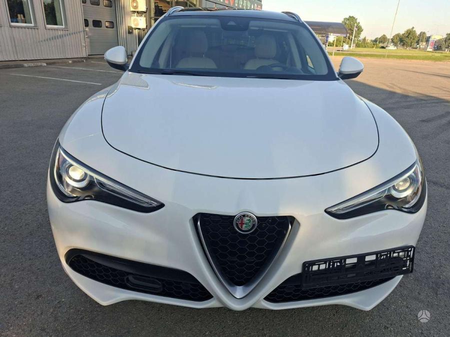 Balts Alfa Romeo Stelvio 2020 Radviliškis, ar dzinēja tilpumu 2.00 L un nobraukumu 85 tūkst. km par 19200 €, foto 14 vietnē AUTOMOTO.COM.LV