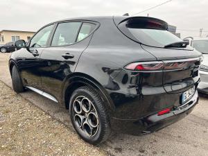 Black Alfa Romeo Tonale 2022 in Vilnius, with an engine capacity of 1.47 L and mileage of 193 thousand km for 16390 €, photo 9 on AUTOMOTO.COM.LV