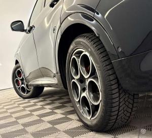 Melns Alfa Romeo Tonale 2024 Marijampole, ar dzinēja tilpumu 1.60 L un nobraukumu 47 tūkst. km par 24999 €, foto 20 vietnē AUTOMOTO.COM.LV