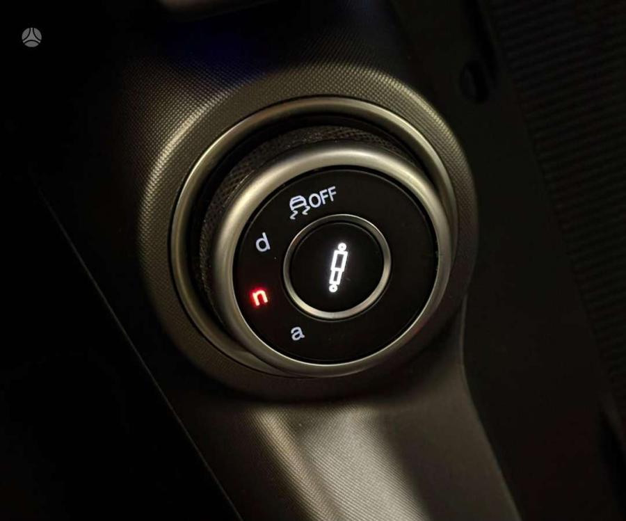 Melns Alfa Romeo Tonale 2024 Marijampole, ar dzinēja tilpumu 1.60 L un nobraukumu 47 tūkst. km par 24999 €, foto 22 vietnē AUTOMOTO.COM.LV