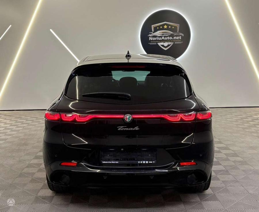 Melns Alfa Romeo Tonale 2024 Marijampole, ar dzinēja tilpumu 1.60 L un nobraukumu 47 tūkst. km par 24999 €, foto 40 vietnē AUTOMOTO.COM.LV