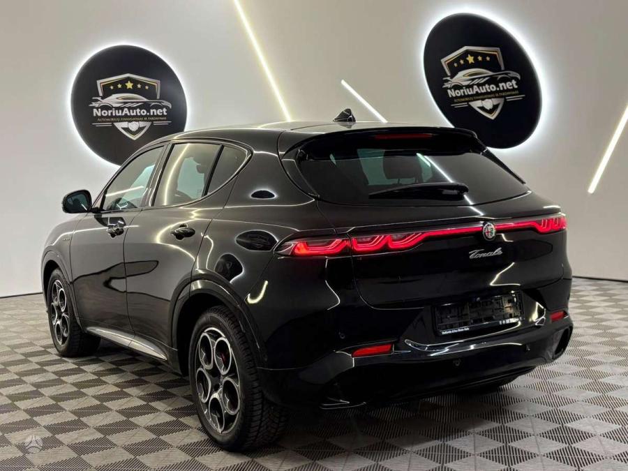 Melns Alfa Romeo Tonale 2024 Marijampole, ar dzinēja tilpumu 1.60 L un nobraukumu 47 tūkst. km par 24999 €, foto 42 vietnē AUTOMOTO.COM.LV