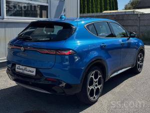 Blue Alfa Romeo Tonale 2023 in Riga, with an engine capacity of 1.50 L and mileage of 118 thousand km for 21900 €, photo 6 on AUTOMOTO.COM.LV