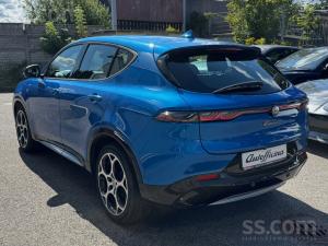 Blue Alfa Romeo Tonale 2023 in Riga, with an engine capacity of 1.50 L and mileage of 118 thousand km for 21900 €, photo 8 on AUTOMOTO.COM.LV