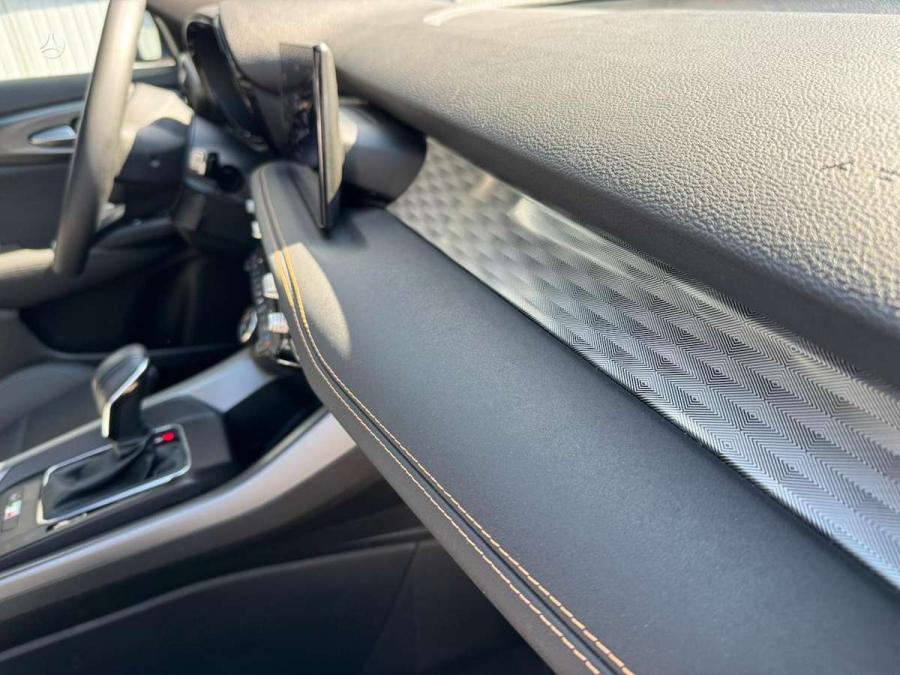 Zils Alfa Romeo Tonale 2023 Rīga, ar dzinēja tilpumu 1.47 L un nobraukumu 118 tūkst. km par 21900 €, foto 18 vietnē AUTOMOTO.COM.LV