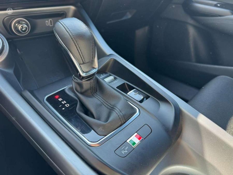 Zils Alfa Romeo Tonale 2023 Rīga, ar dzinēja tilpumu 1.47 L un nobraukumu 118 tūkst. km par 21900 €, foto 26 vietnē AUTOMOTO.COM.LV